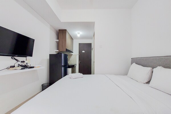 Best Deal And Comfy Studio Apartment At Serpong Garden - Jakarta