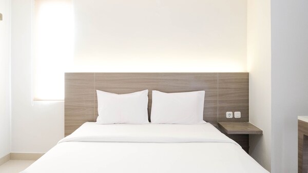 Cozy Living Studio At Taman Melati Surabaya Apartment - Surabaya