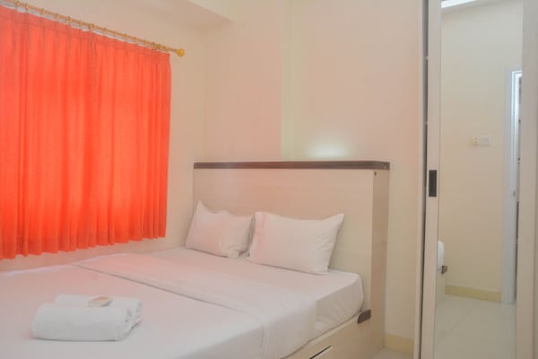 Comfy And Best Deal 2br At Green Pramuka City Apartment - Jakarta