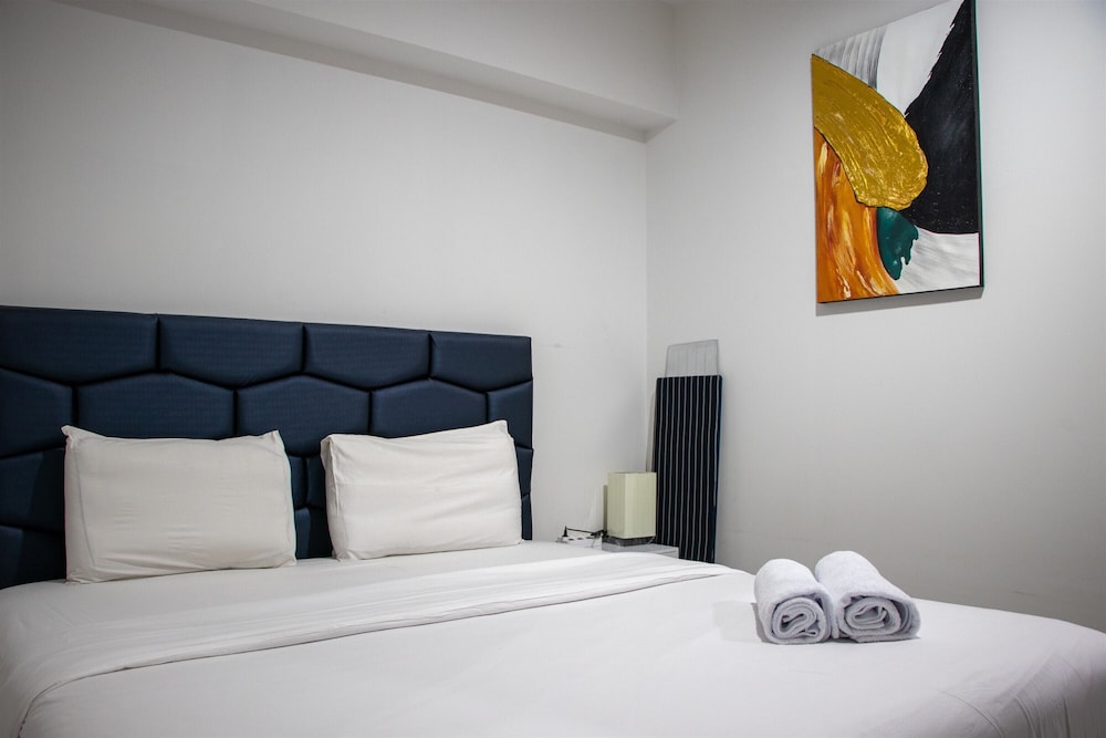 Scenic And Comfortable Studio At West Vista Apartment - Jakarta