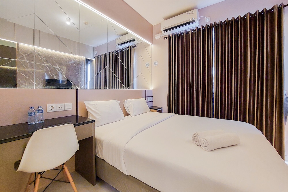 Scenic And Restful Studio Sky House Bsd Apartment - Jakarta