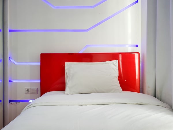 Nice And Comfort 2br At Belmont Residence Puri Apartment - Jakarta