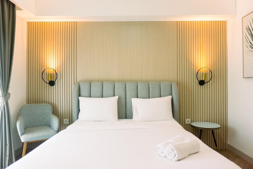 Well Furnished And Elegant 1br At Bintaro Embarcadero Apartment - Jakarta