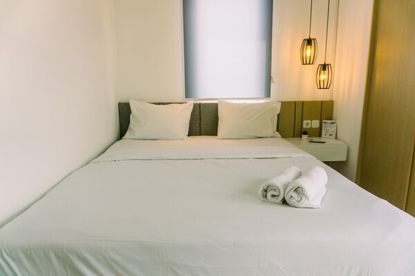 Fancy And Serene 1br Apartment At M-town Residence - Jakarta