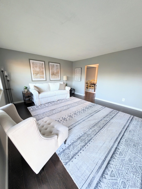 Spacious 3 Bedroom, 5 Minutes From Downtown Cincinnati - 卡溫頓