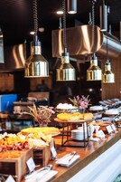 Pequeno-almoço continental diário (37 USD por pessoa) 