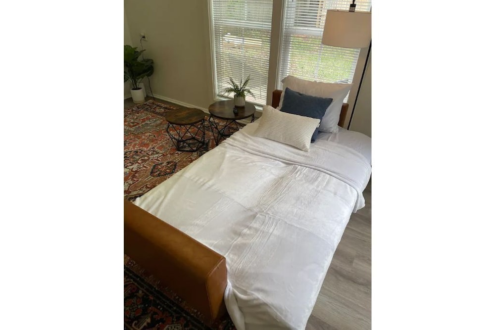 On Vacation Till Further Notice! Updated Hideaway Near Beaches, And Downtown - Wilmington, NC