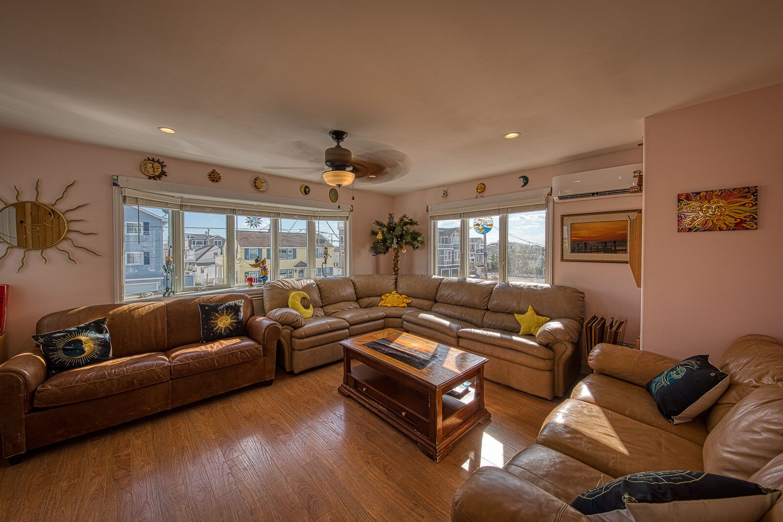 8+ Bedroom Home 3rd Off Beach With Ocean & Bay View Hottub ++ - Beach Haven, NJ