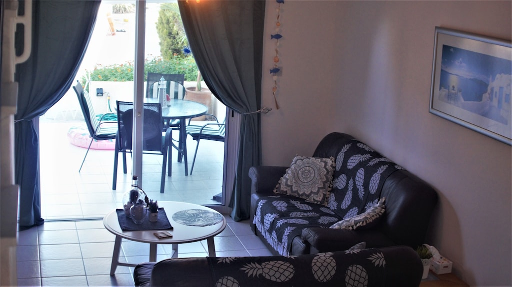 Quiet Place 10 Minutes To The Beach - Chipre