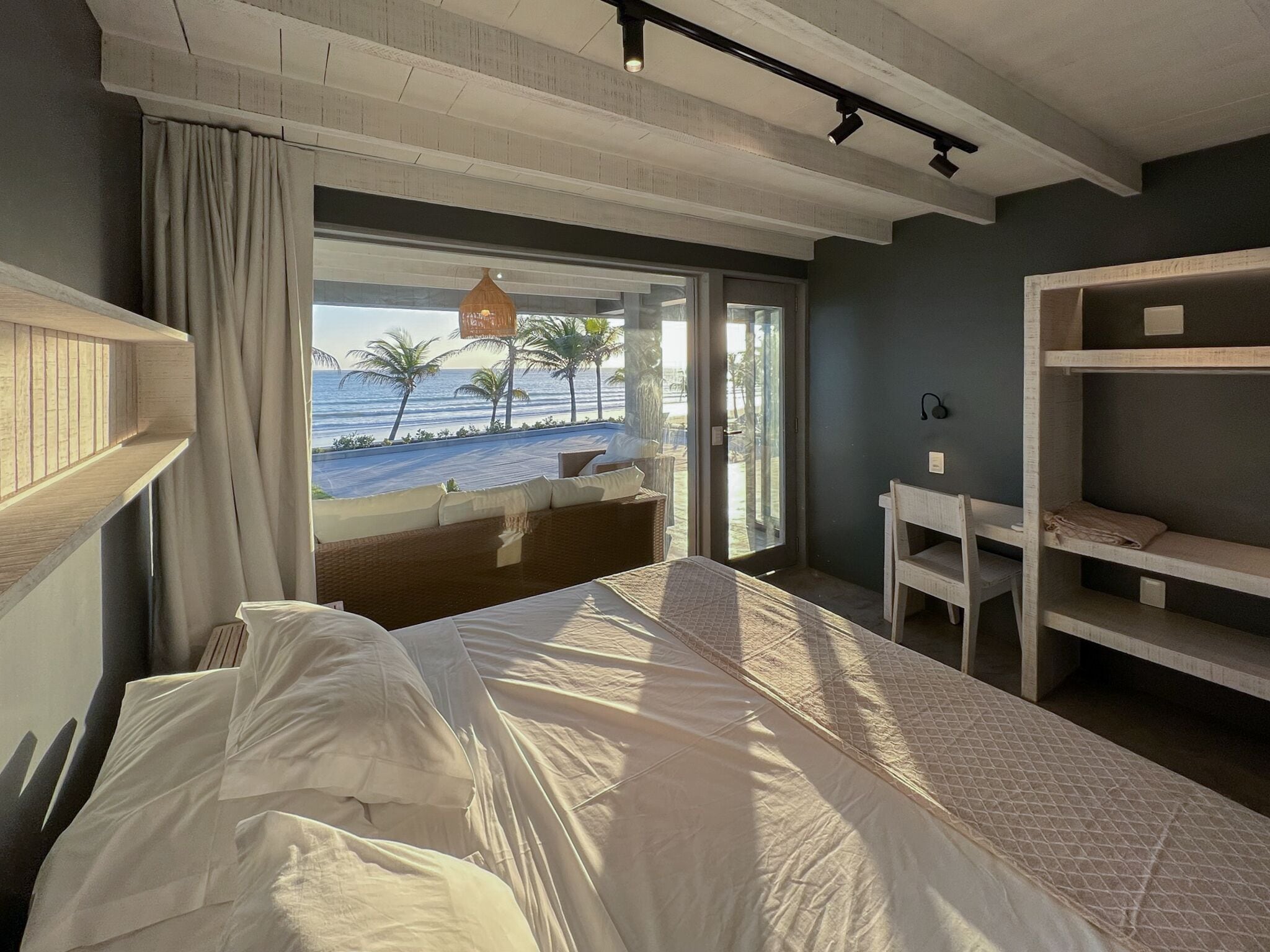 Casa de Mar | Minibar, com mobília individualizada, quartos insonorizados 