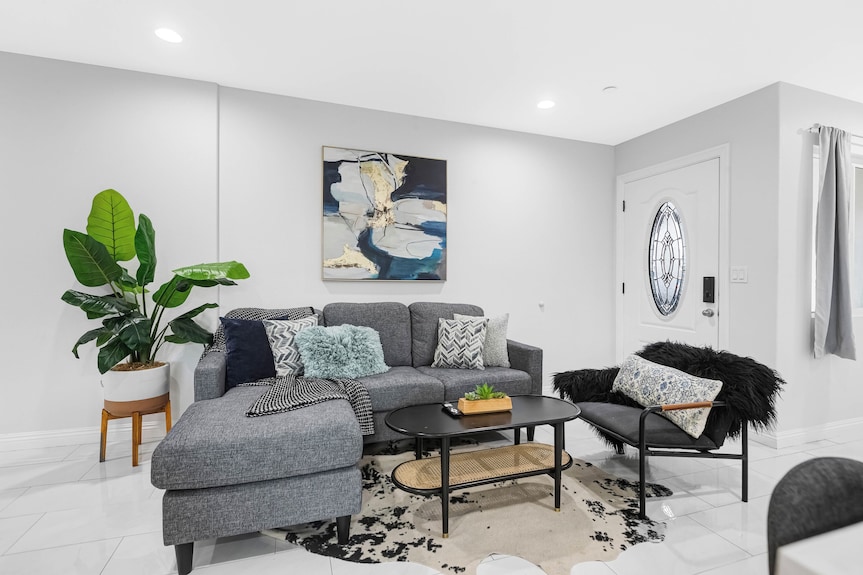 5br 4.5ba! Sleeps 18! Games! Little Saigon! Close To Disney & Oc Beaches - Huntington Beach, CA