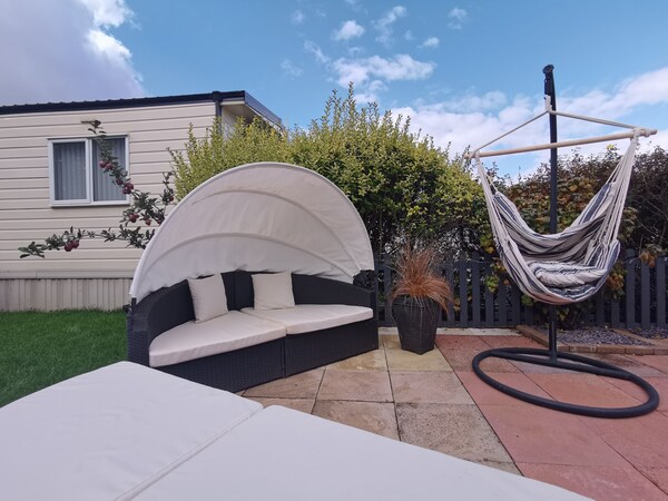 Lakes And Woodlands Overstone Holiday Park - England
