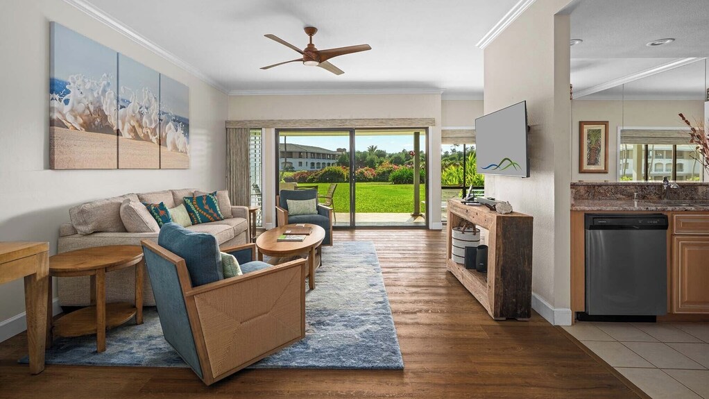 Poipu Sands 411 By Parrish Kauai: Private & End Unit - Hawaii
