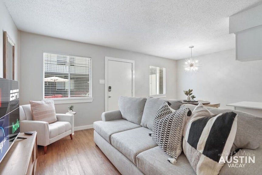 Duet #103 Xxxxxxxxxx - Austin, TX