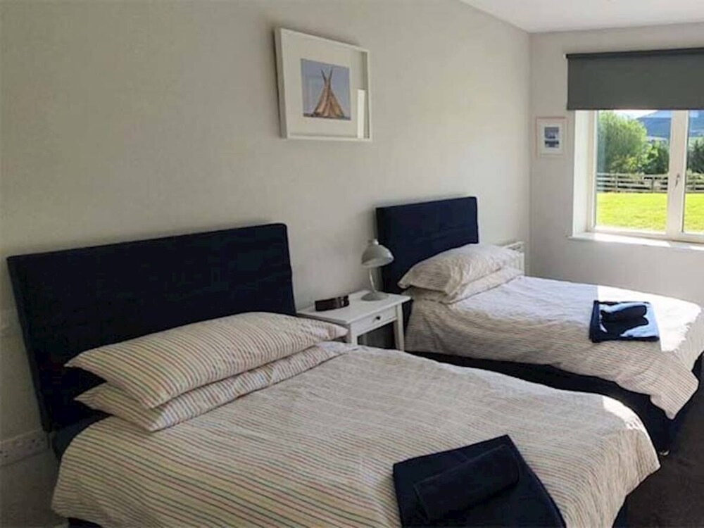 Luxurious home with gym, bar & sauna, overlooking the Sugarloaf in ...