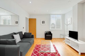 Apartamento básico, 1 cama Queen | Parte interna