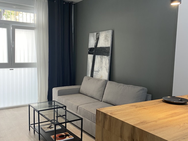 Apartamento Moderno En El Centro De Madrid - Madrid
