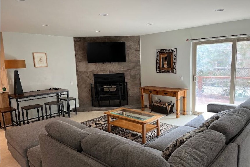 Exciting 2 Bedroom Apartment, South Lake Tahoe - 南太浩湖