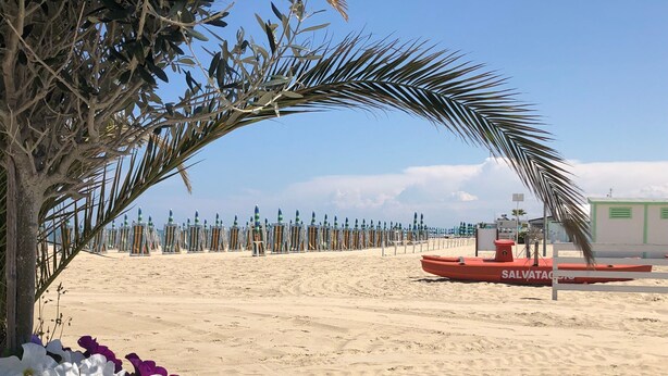 Apartamento, 2 quartos, para fumantes, sacada | Praia