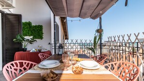 Apartamento, 2 quartos, para fumantes, sacada | Terraço/pátio