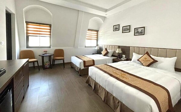 Vĩnh Khang Hạ Long Hotel - Haiphong