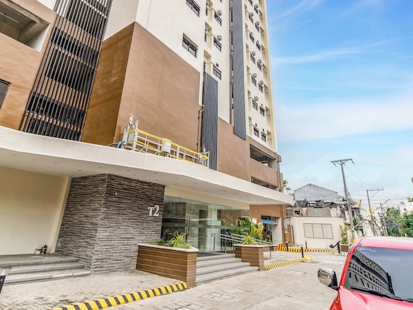 Galena By J&j ( 1br | Wifi | Netflix | Pool ) - Cebu City