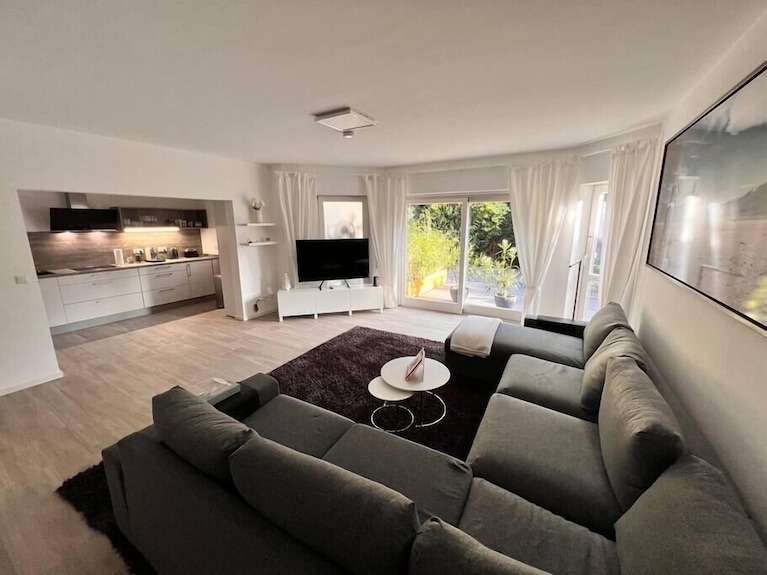 Veens Crew Home 4 Pax - Darmstadt