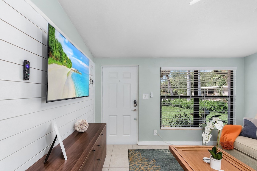 "Flamingo Feliz" Heated Pool! Close To Beach And 5th Ave. - Naples, FL