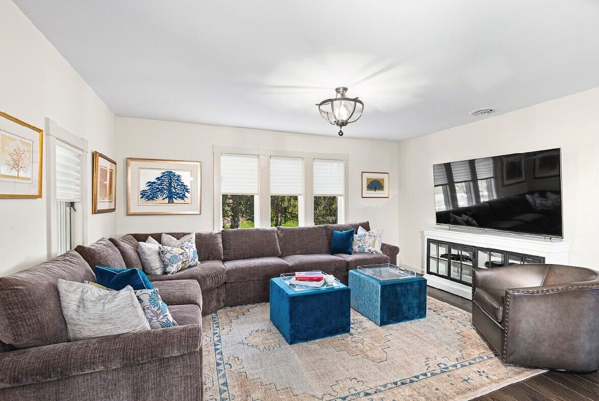 Private Tudor Style 5 Bedroom Home In Country Setting. - Millbrook, NY