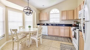 Casa, várias camas (Maya's Indian Creek Vacation Home) | Cozinha privada