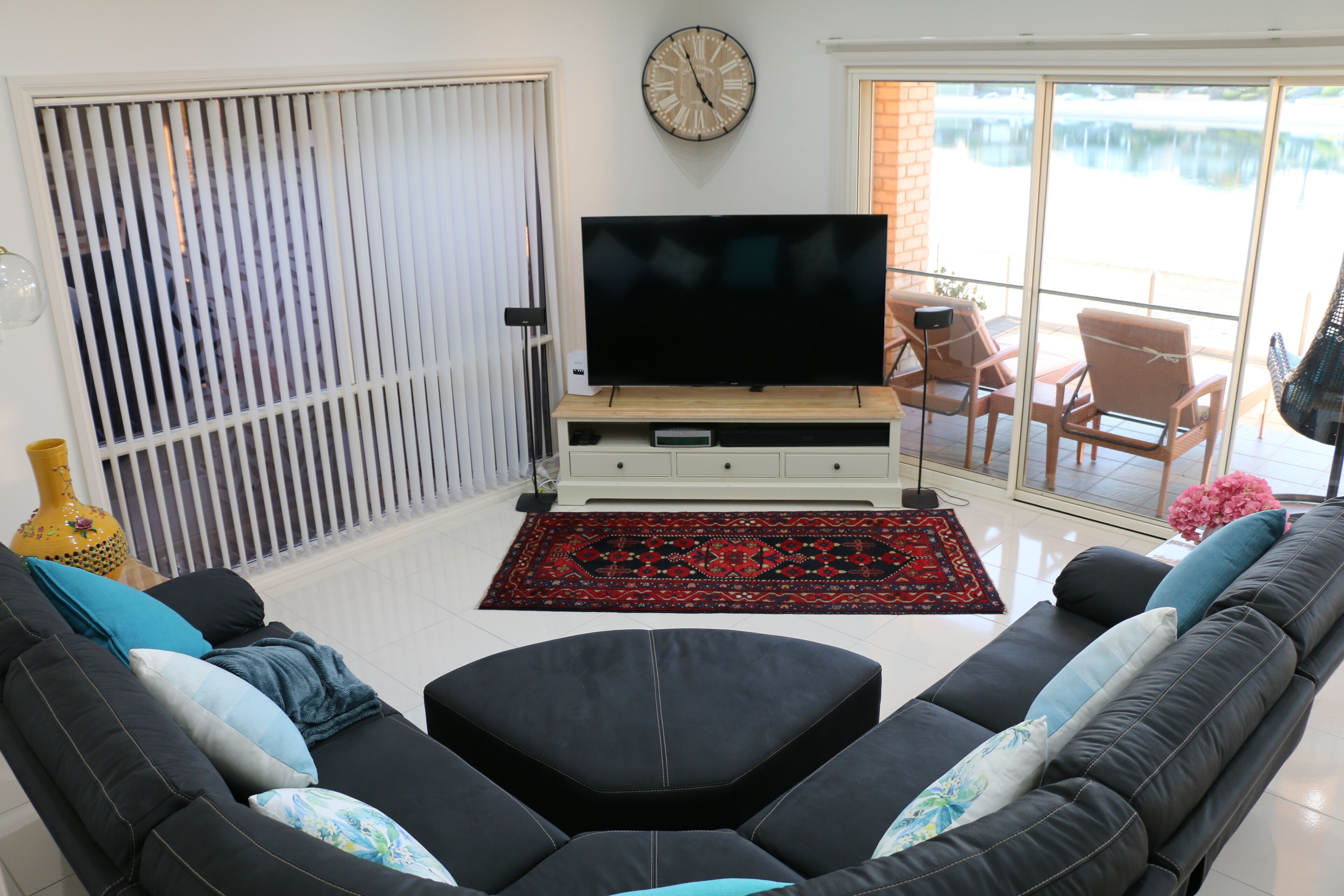 'Secrets Of The Sea' - 3br Luxury Home Overlooking A Lagoon With Private Beach - Victor Harbor