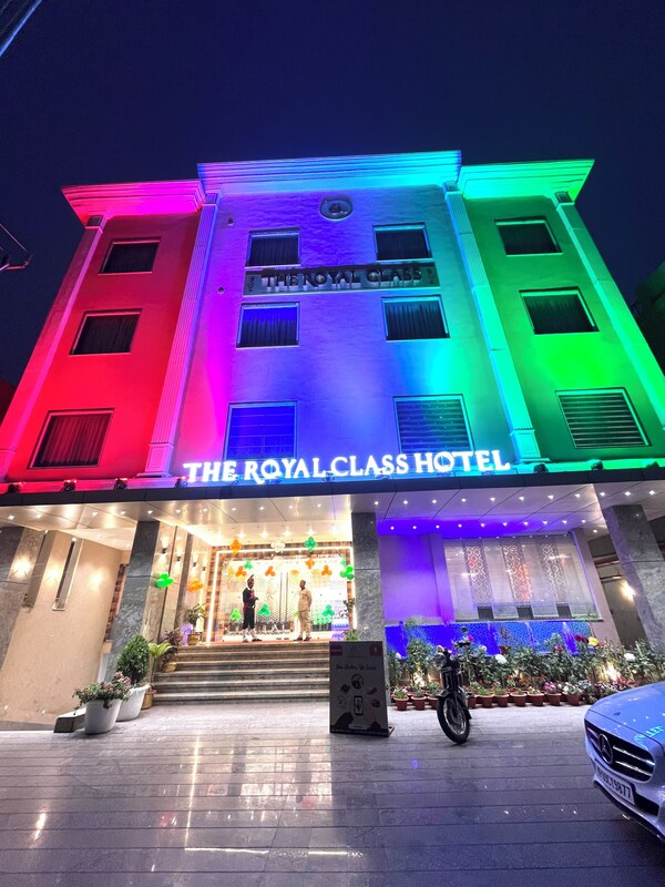 The Royal Class Hotel - Gwalior
