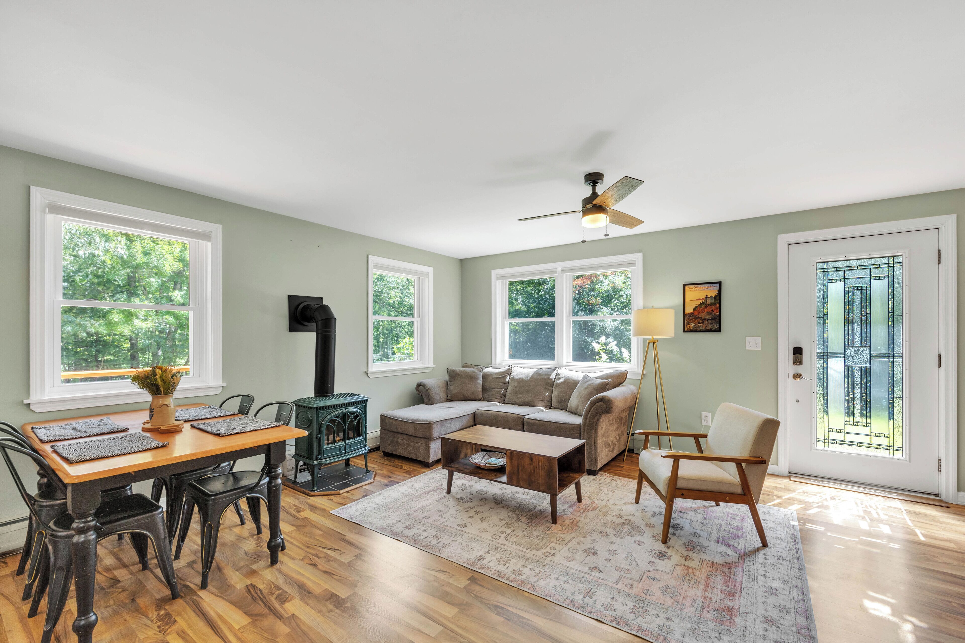 Comfortable 3 Bedroom Home Between Ellsworth And Blue Hill - Orland, ME