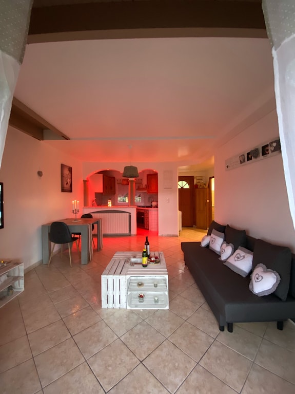 Maison Spa Avec Jacuzzi Et Balnéo Privatifs Vue Sur Campagne - Saint-Étienne