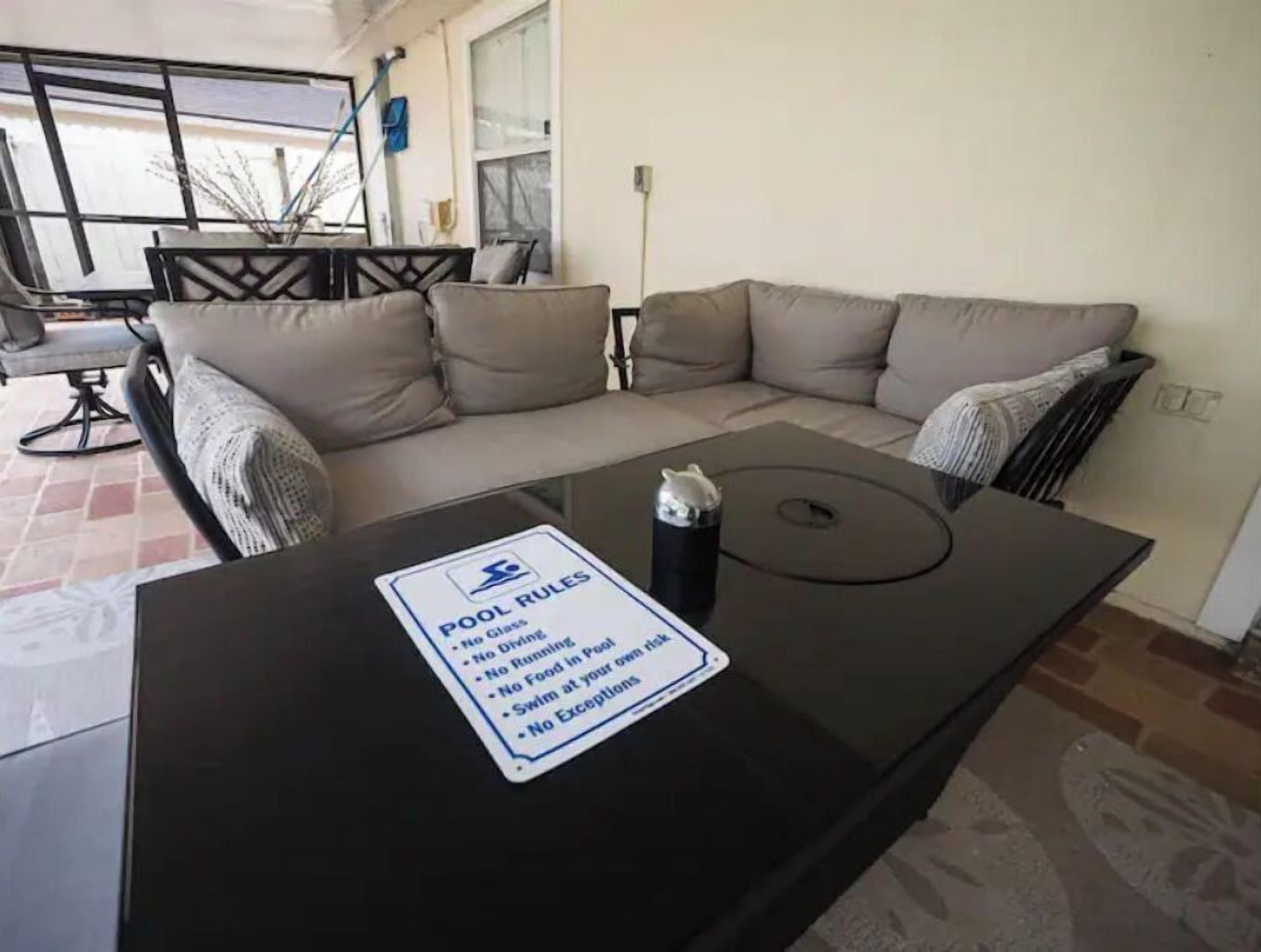 Super Clean Fantastic Pool Home Near Everything - 橙園