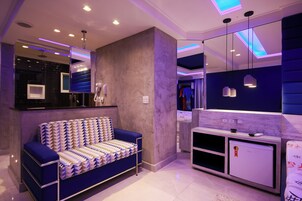 Quarto casal superluxo, 1 cama King | Escrivaninha, Wi-Fi de cortesia