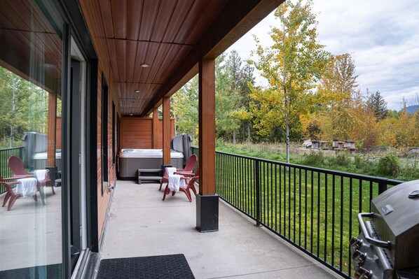 Apartamento em Condomínio Fechado | Terraço/pátio interior