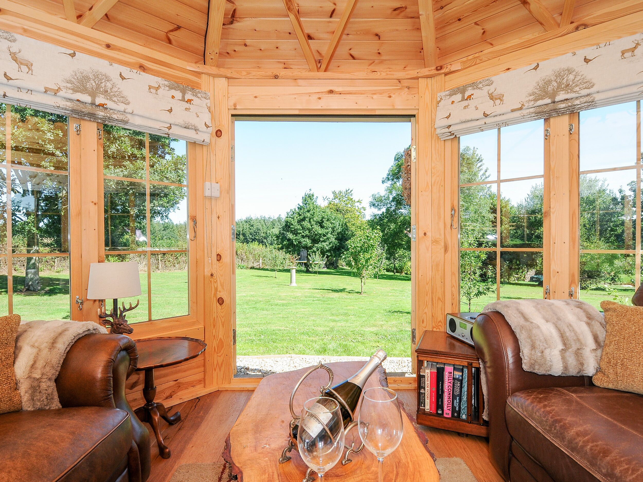 Orchard Retreat, Pet Friendly, With Hot Tub In Witheridge - North Devon District