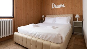 Apartamento (2 Bedrooms) | 2 quartos, secretária adequada para computadores portáteis 