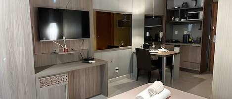 Apartamento | Cofre no quarto, cortinas/cortinados opacos, berços/camas para crianças