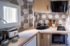 Apartamento Clássico, casa de banho anexa | Cozinha partilhada