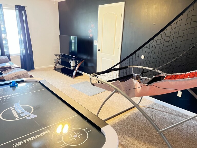 Spacious Home W/ Coffee Bar & Gameroom Near Ft. Stewart & Savannah - 하인스빌