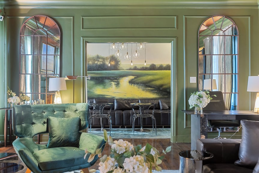 Spacious 2br/1.5ba Condo In Dallas With Resort-style Pool - Wellness Product Equipped(dry Sauna, Cold Plunge, Jacuzzi, Resort-style Pool, Outdoor Grill, And Premium Amenities For A Stylish Getaway. - Dallas, TX