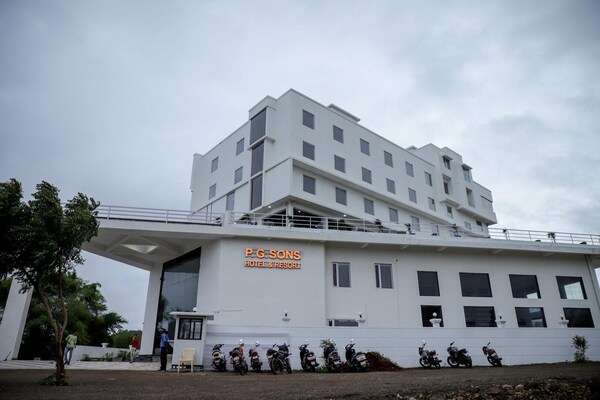 Pg Resort - Nandurbar