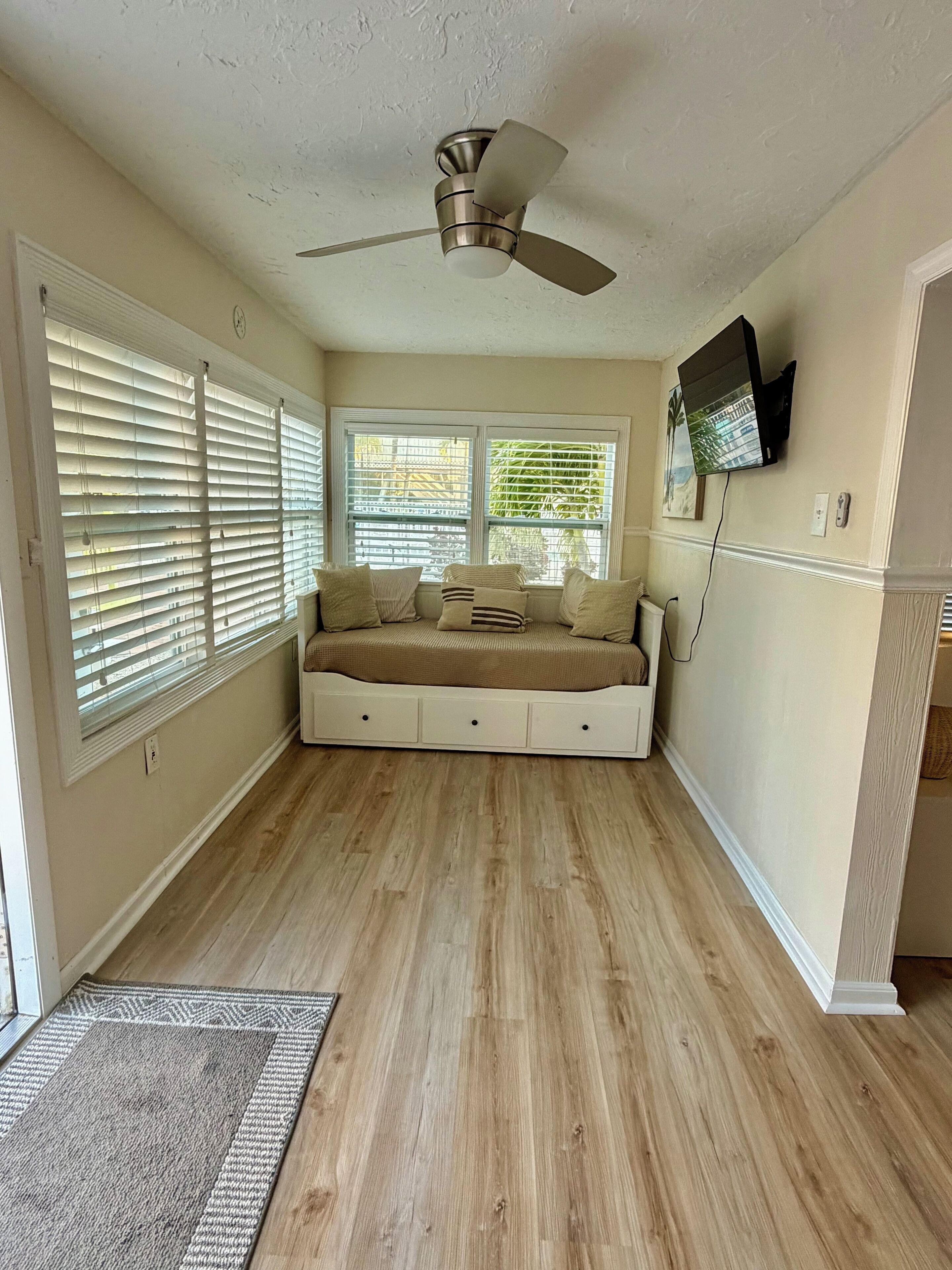 Palm Cottage - Sleeps 4 - Escape The Cold; Our Pool Is Heated! - Florida Keys