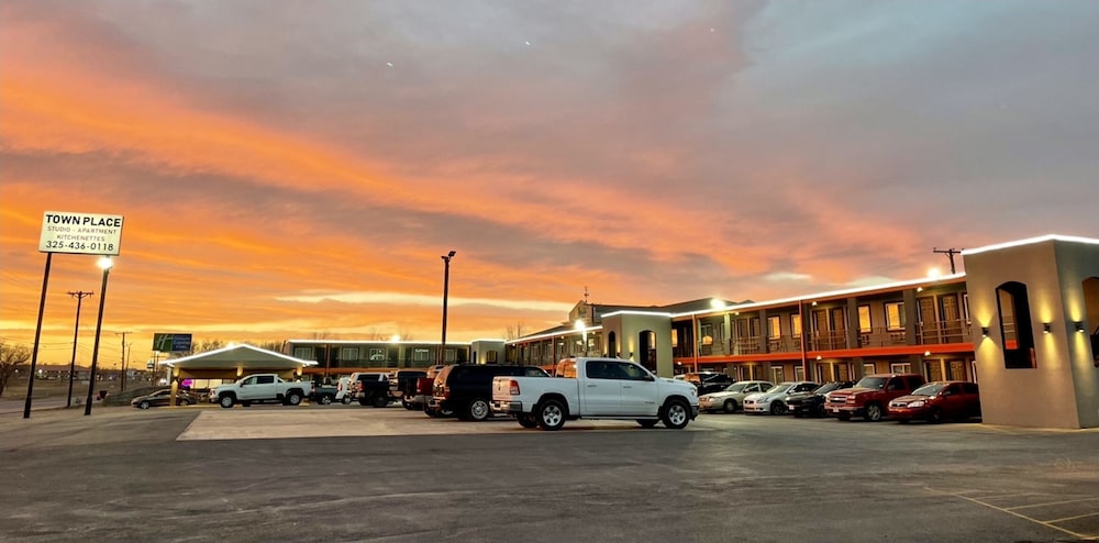 Town Place Studio - Texas