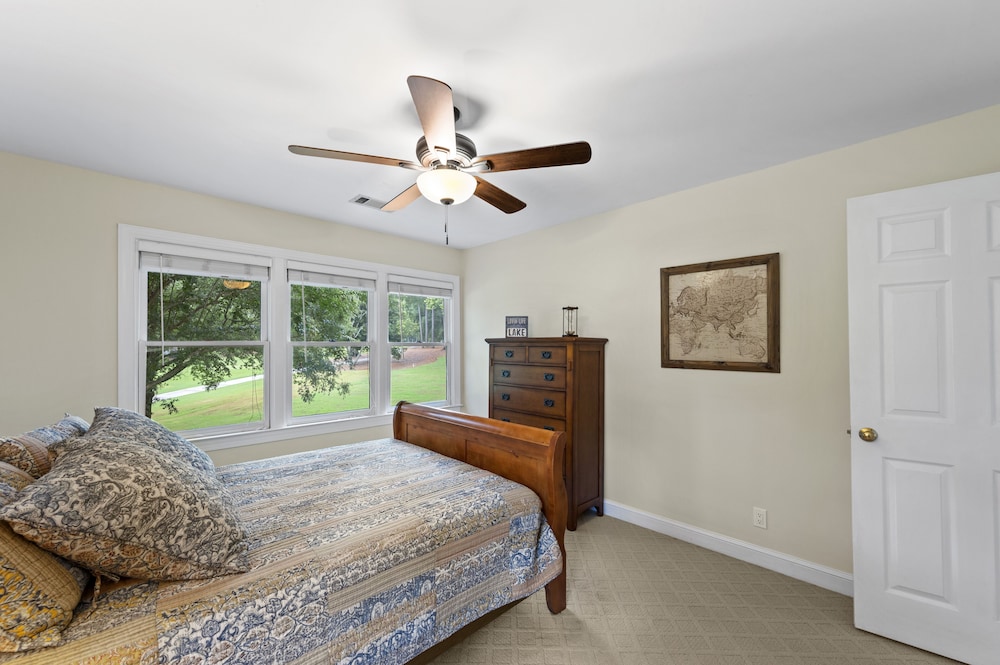 Beautiful Golf Cottage In Gated/resort Community Close To - Georgia, GA