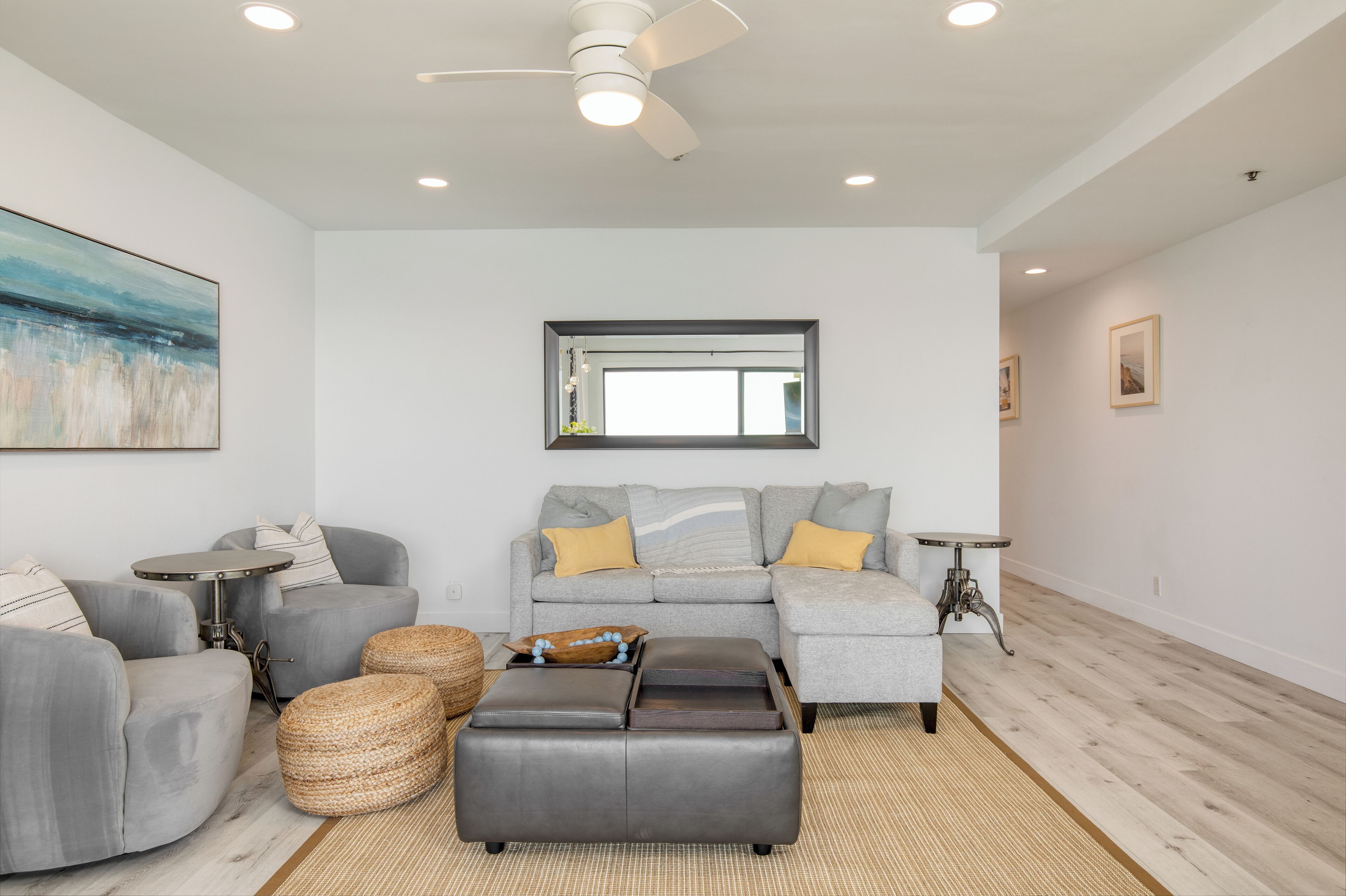 Oceanfront In La Jolla, Steps To Beach, Shops, Dining | Dawn Patrol By Avantstay - la Jolla Shores Beach, CA