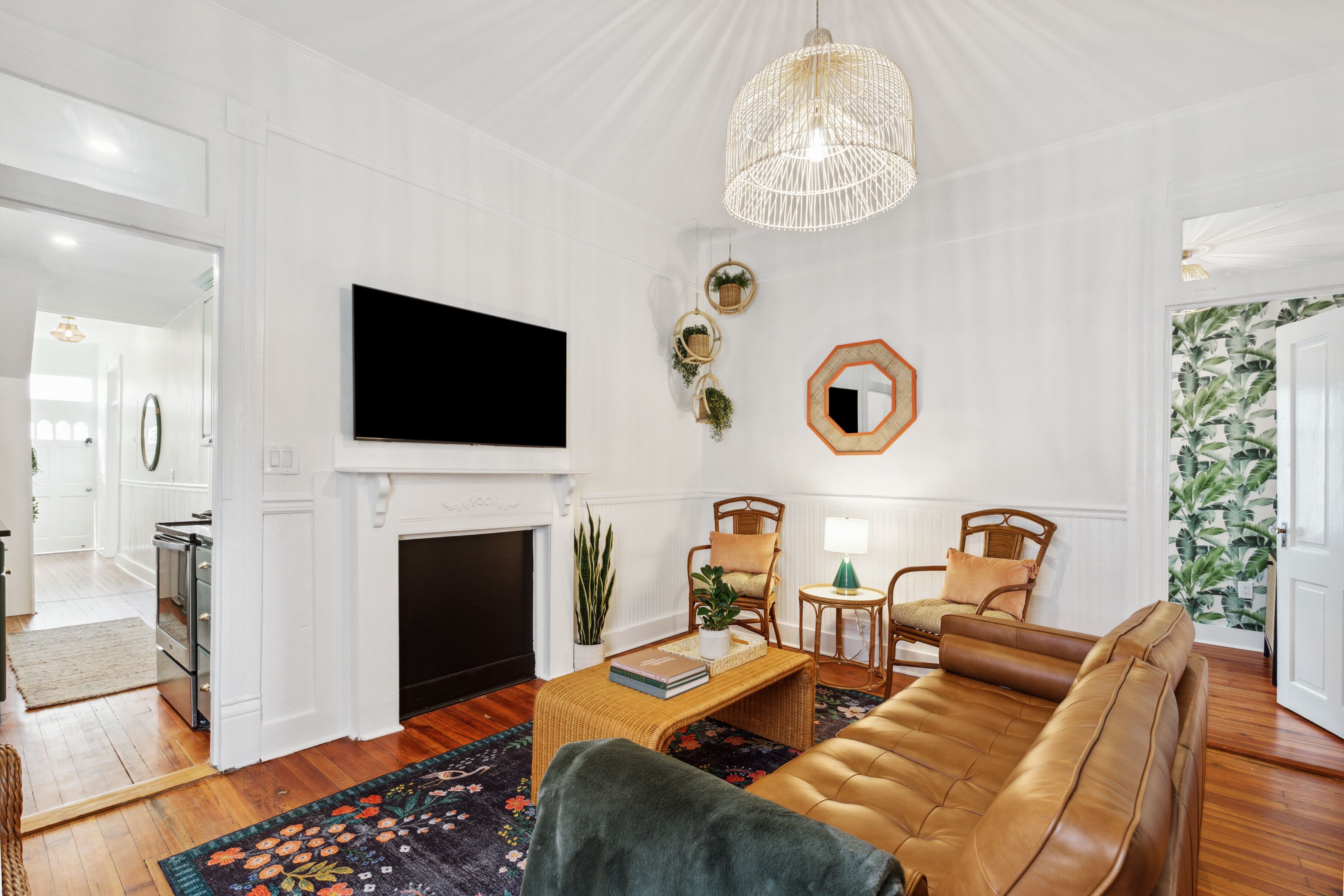 The Isla Suite: A Dream Getaway For Friends - Charleston, SC