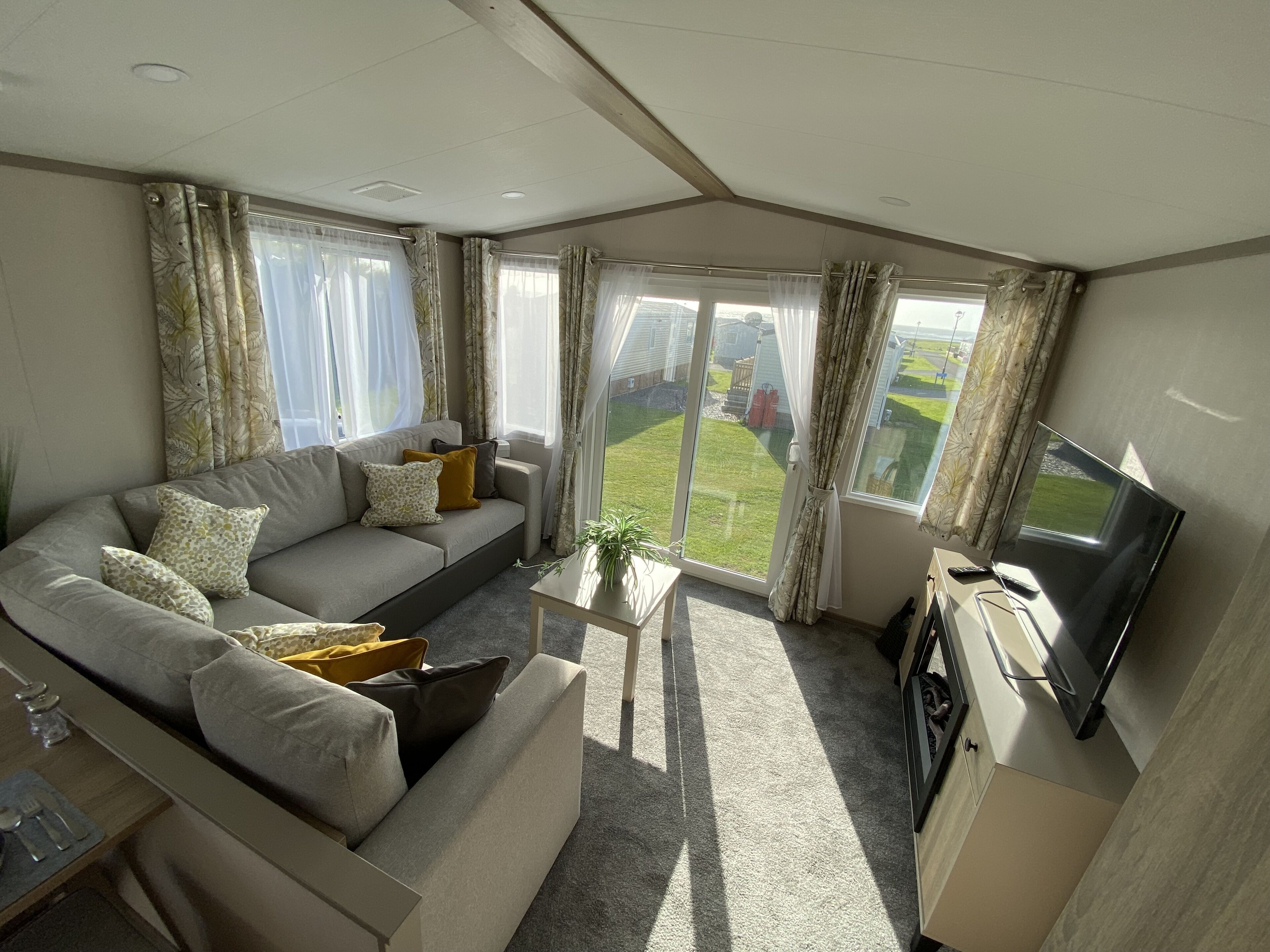 Delightful 2-bed Holiday Home On The Welsh Coast - Snowdonia National Park
